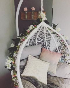 25 Ivy Decorating Ideas for a Lush and Enchanting Space