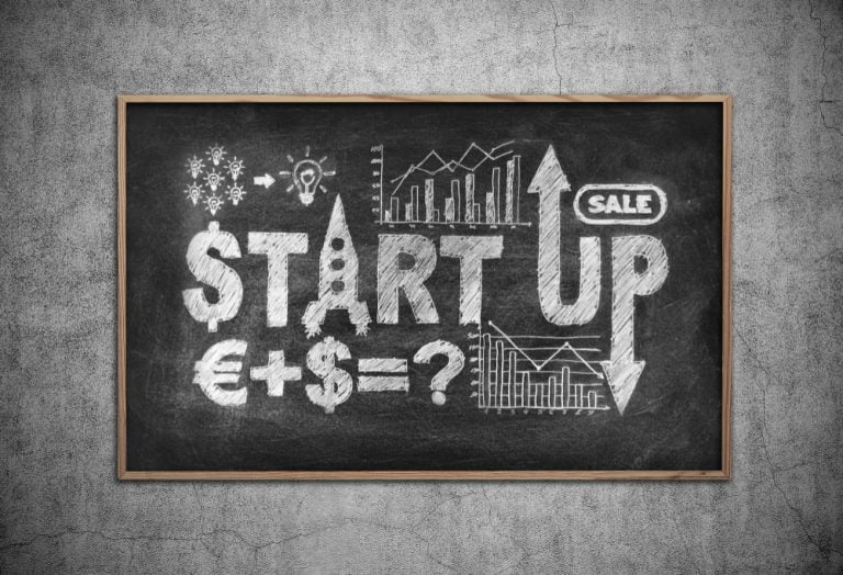 20 Ideas on How to Decorate a Chalkboard