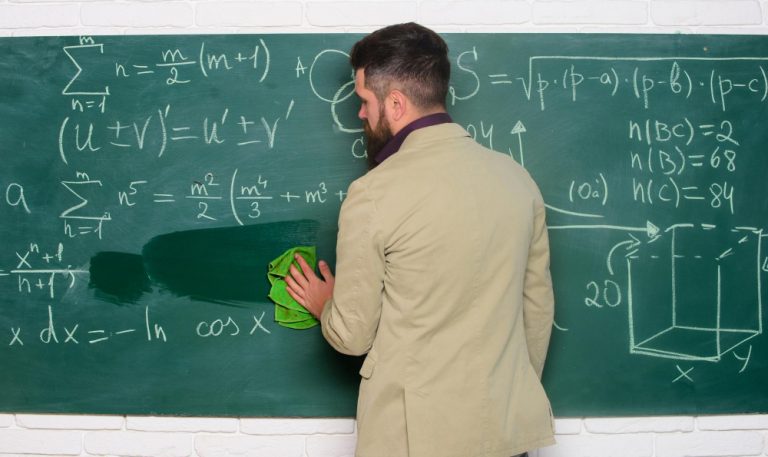 How to Prime a Chalkboard: Easy Steps & Tips for Best Results