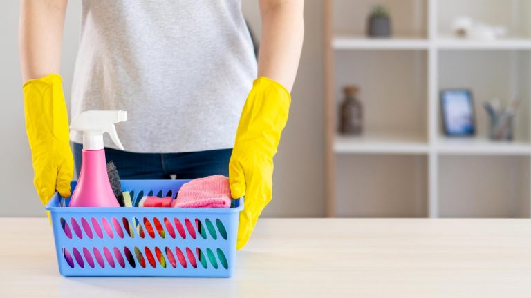 How to Clean Chalk Wall: Easy Step-by-Step Guide for Spotless Results